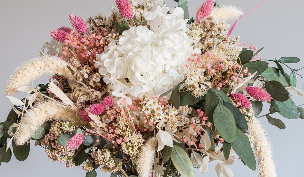 Flores y arreglos florales para comuniones | Auro Floral